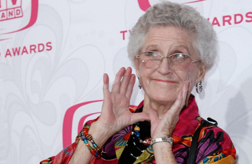 Brady Bunch star Ann B Davis dies at 88 – Finesse Corner